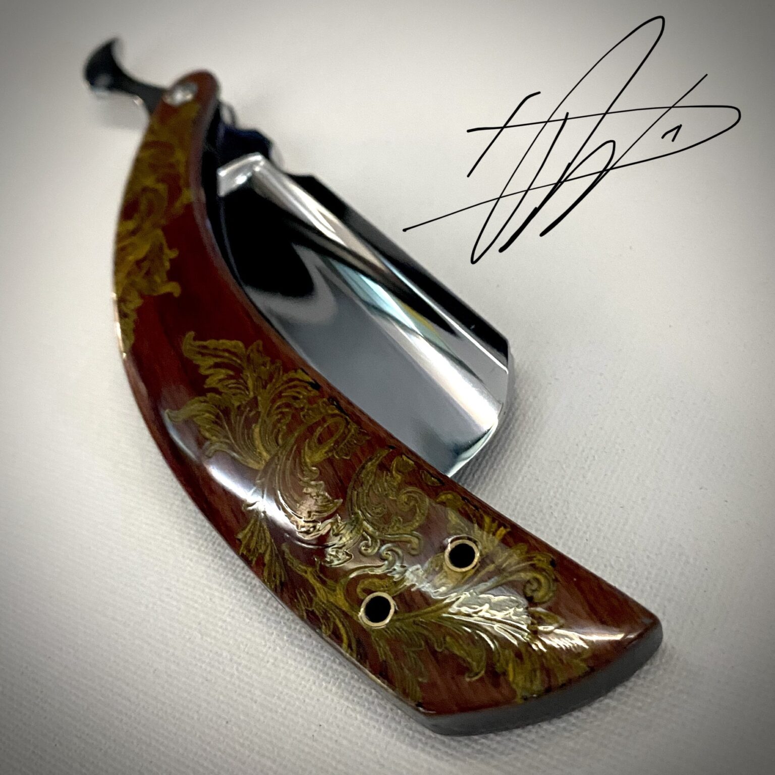 Woolfblades 358 Custom Made in a RWL 34 And the kamisori stand is made ...