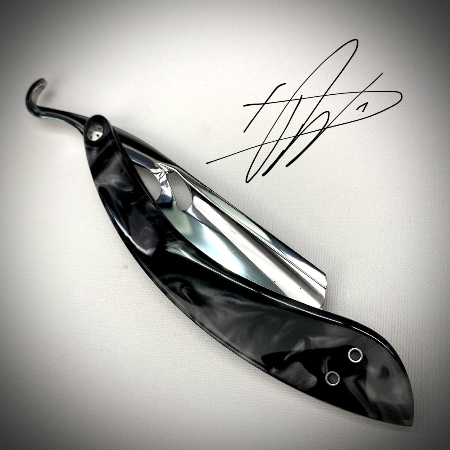 Woolfblades 358 Custom Made in a RWL 34 And the kamisori stand is made ...